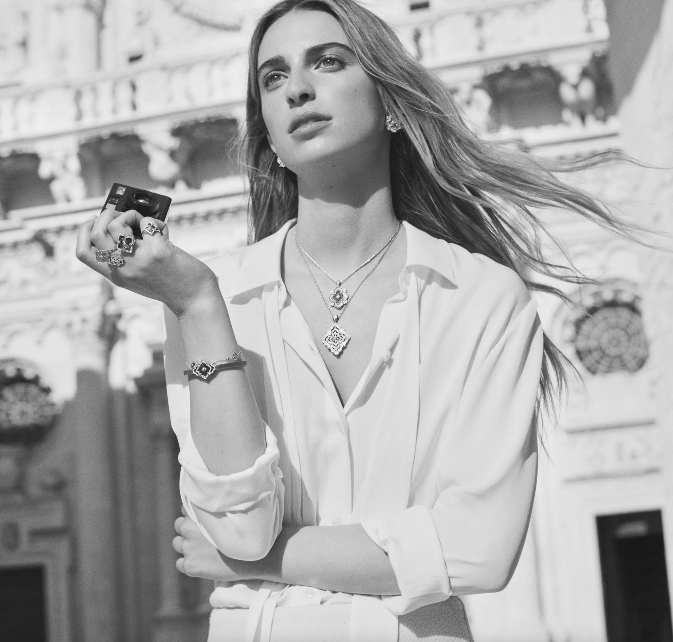 Buccellati - Opera Tulle - Bracelet with Black Onyx, 18k Yellow Gold ...