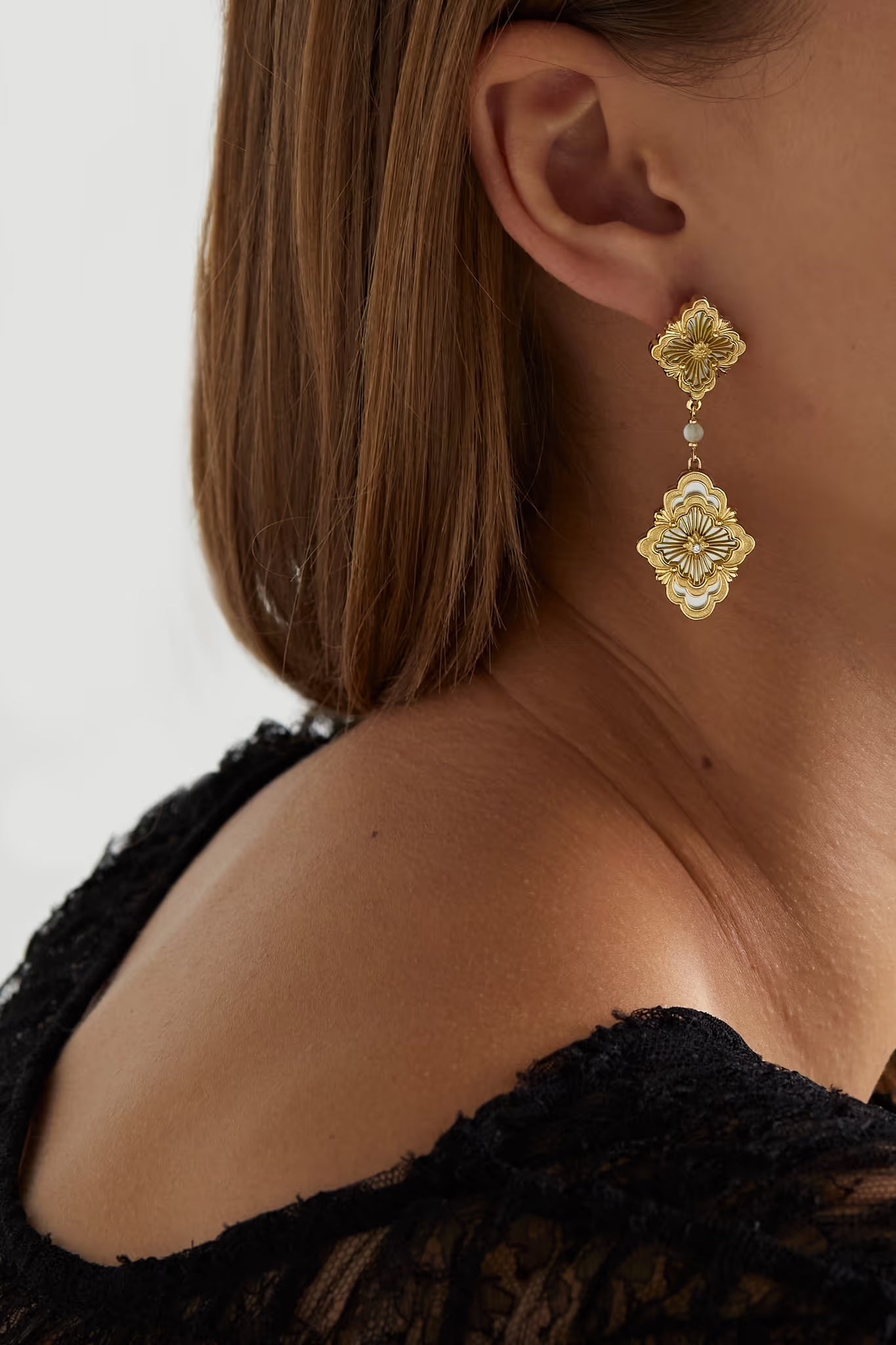 Buccellati - Opera Tulle - Earrings with Diamonds and Mother of Pearl ...