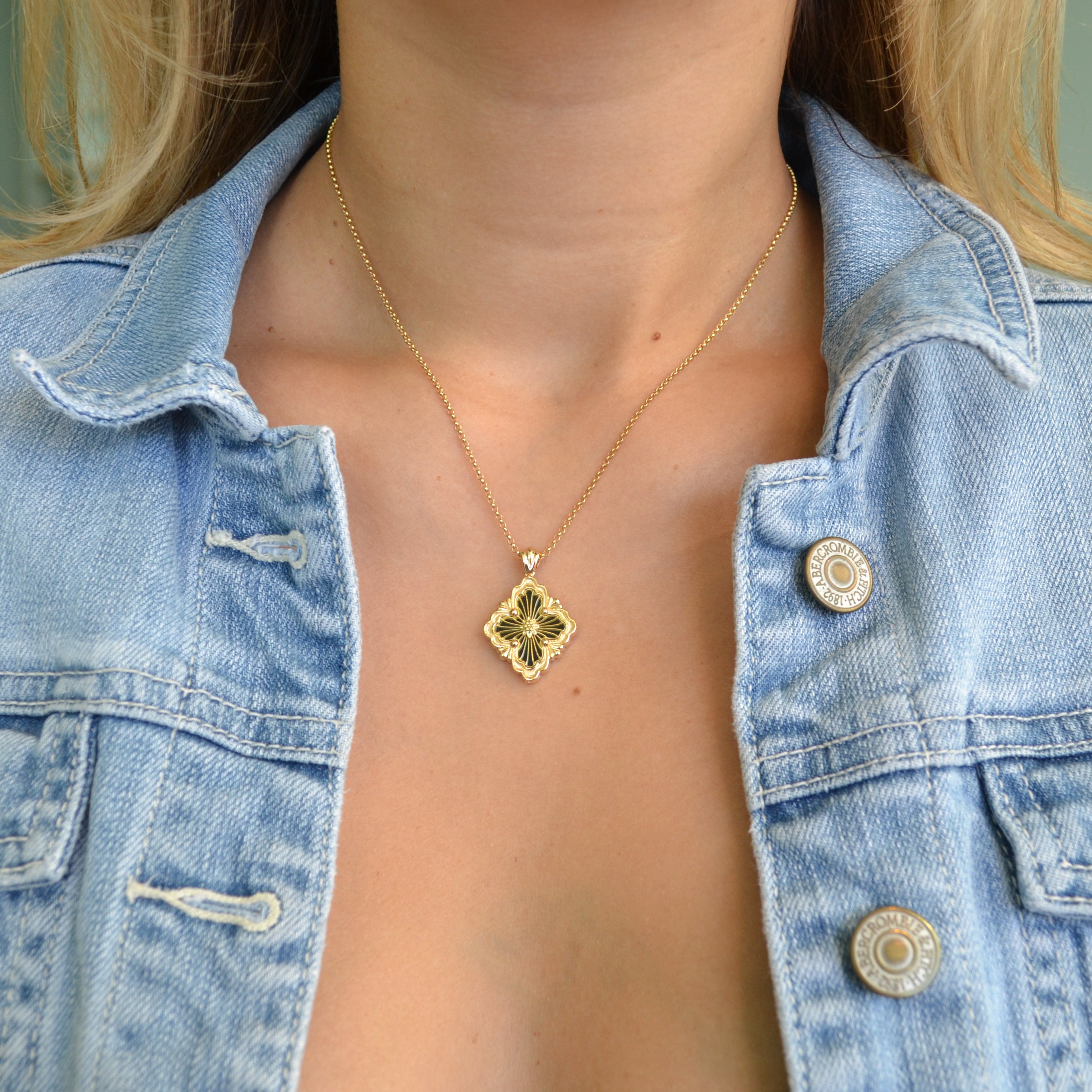 Buccellati - Opera Tulle - Pendant Necklace, 18k Yellow Gold with Blac ...